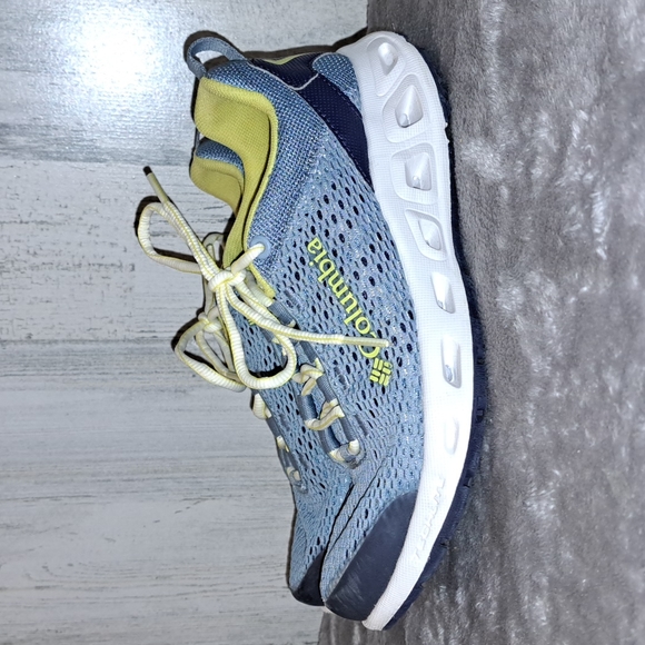 Columbia | Shoes | 31 Columbia Techlite Sneakers | Poshmark